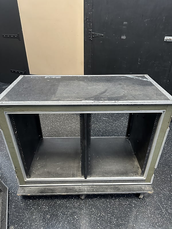 Jan Al Tour Case 30 Space Shockmount Rolling ATA Rack - Black | Reverb