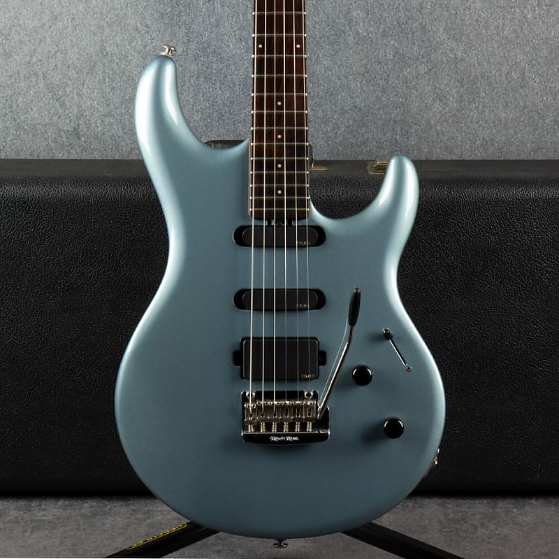 Music Man Luke 1998 Blue - 2nd Hand | Reverb UK