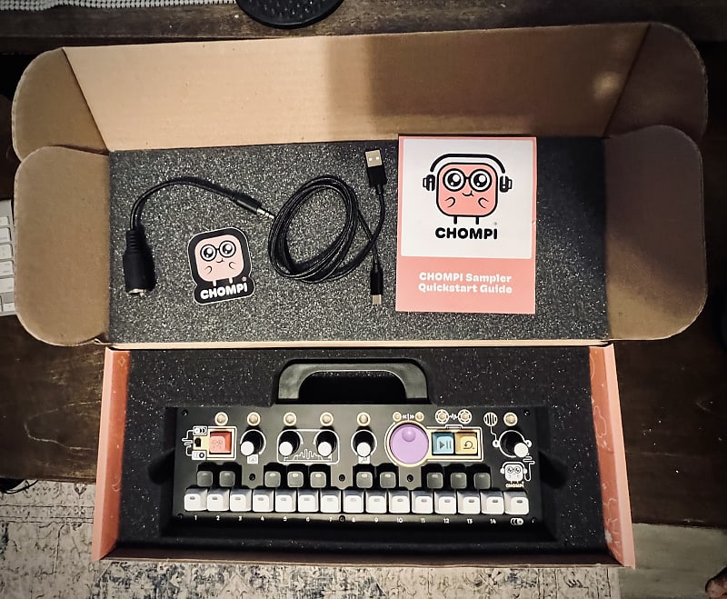 Chompi Club Sampler 2023-2024 - Black | Reverb