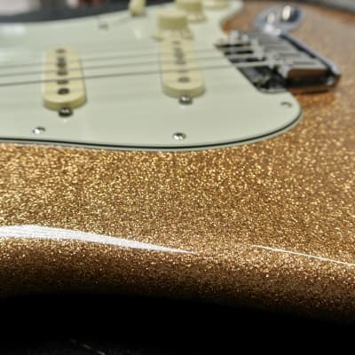 USA Fender Stratocaster 2004 Custom Gold Flake loaded with | Reverb