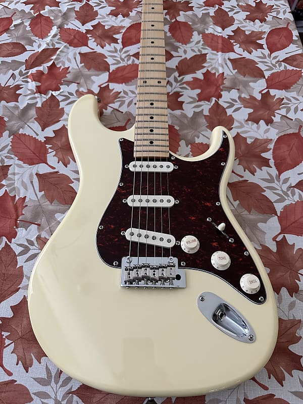 Tagima Stratocaster w/ Fender Pure Vintage '59s | Reverb