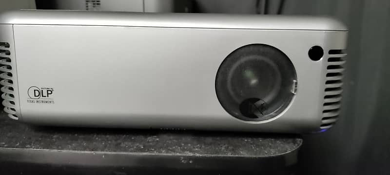 Multimedia Projector and Screen Kit (bundle) | Reverb