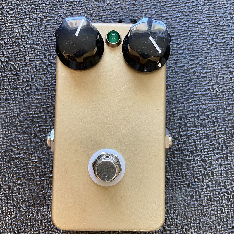 Harmon Silicon Fuzz Face Gold (video demo and gut shots!) | Reverb