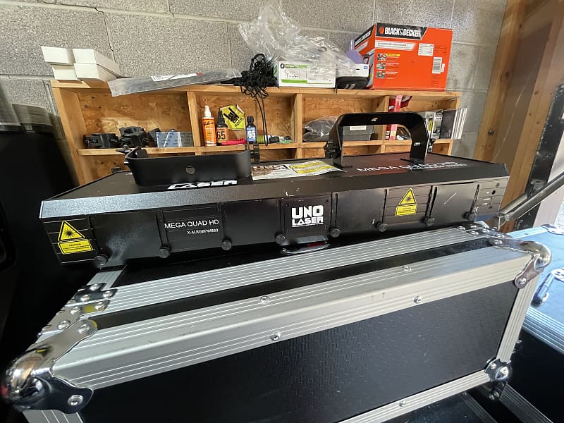 Uno Laser MEGA QUAD HD X-4LRGBPW880 2018 Black | Reverb