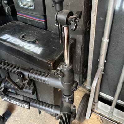 Alesis Electronic Drum Rack 2000's - Black | Reverb