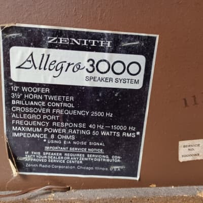 Zenith Allegro Wedge GR596W 1970s - Wood | Reverb