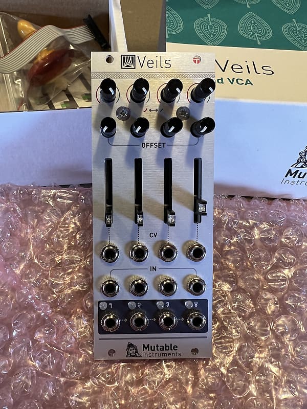 Mutable Instruments Veils v2 2021 Silver | Reverb