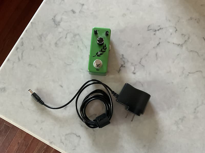 ISET wheat fuzz pedal with power adapter Fuzz - Green | Reverb