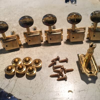 Genuine Fender Strat Stratocaster Relic Gold Hardware Tuners | Reverb