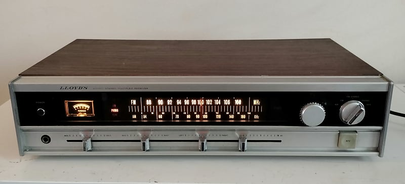 Lloyd's B699-33A AM/FM Stereo Multiplex Receiver | Reverb Canada