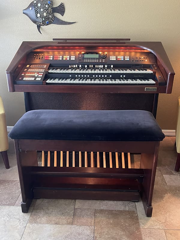 Hammond Elegante XH-273 organ | Reverb