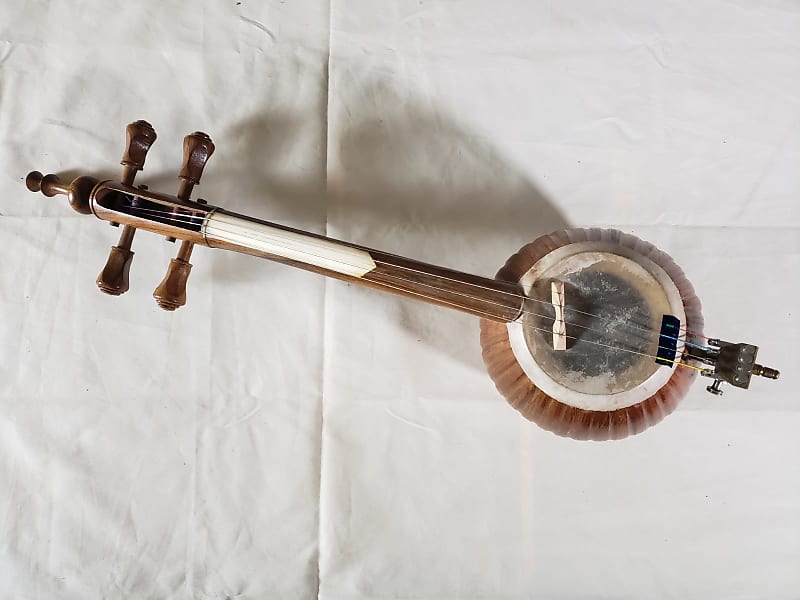 Kamancheh/Kamuncheh by Mohammad Reza Kakavandi with Rahavi | Reverb