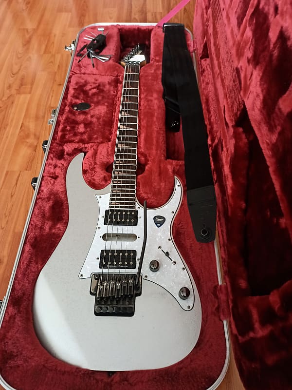 Ibanez RG2570E 2005 Vital Silver (VSL) | Reverb