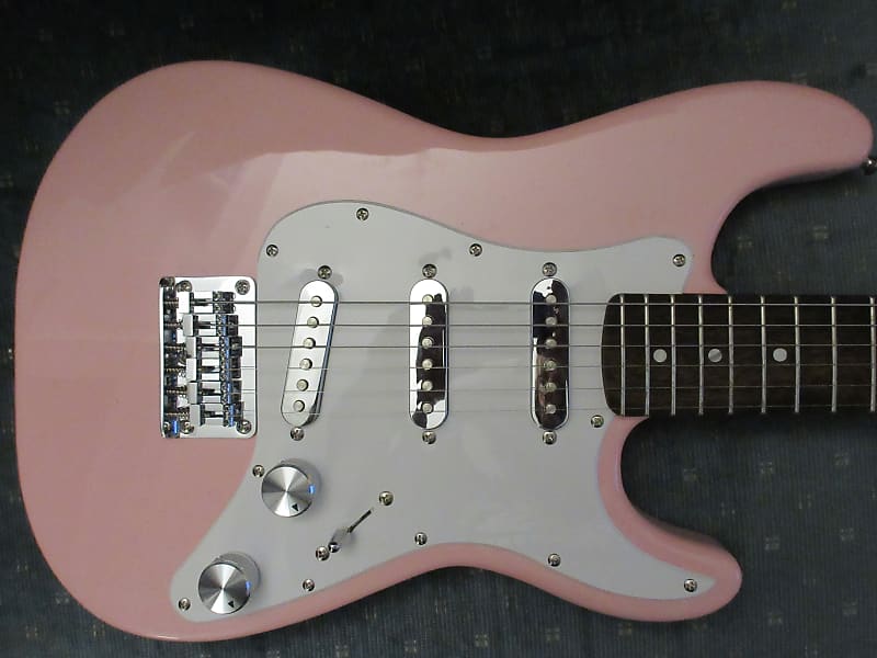 Squier StratoCaster - Mini | Reverb