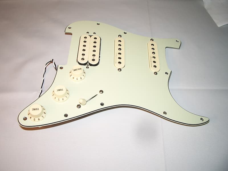 Fender noiseless pickups fully loaded HSS pickguard 2016 | Reverb