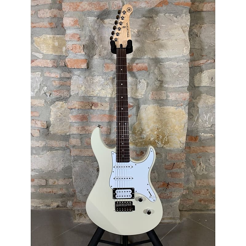 YAMAHA Pacifica 112V VW - Vintage White | Reverb
