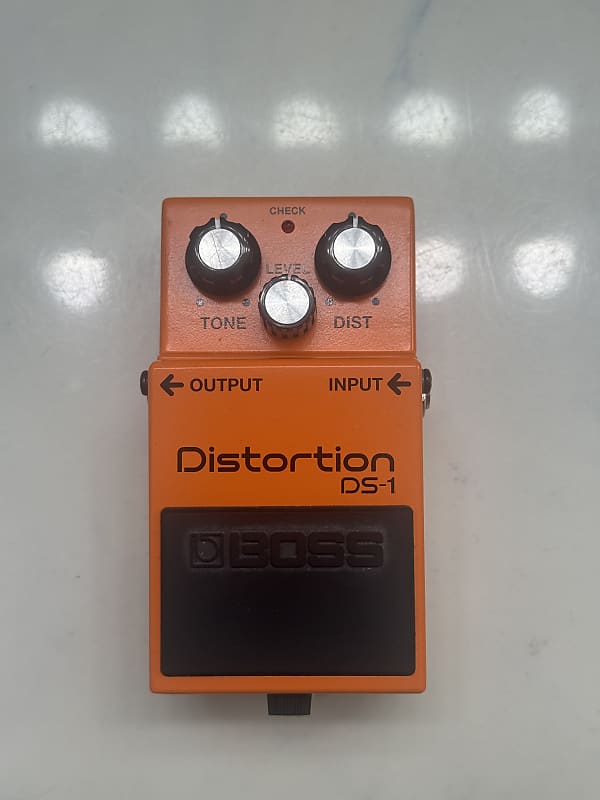 Boss DS-1 Distortion | Reverb