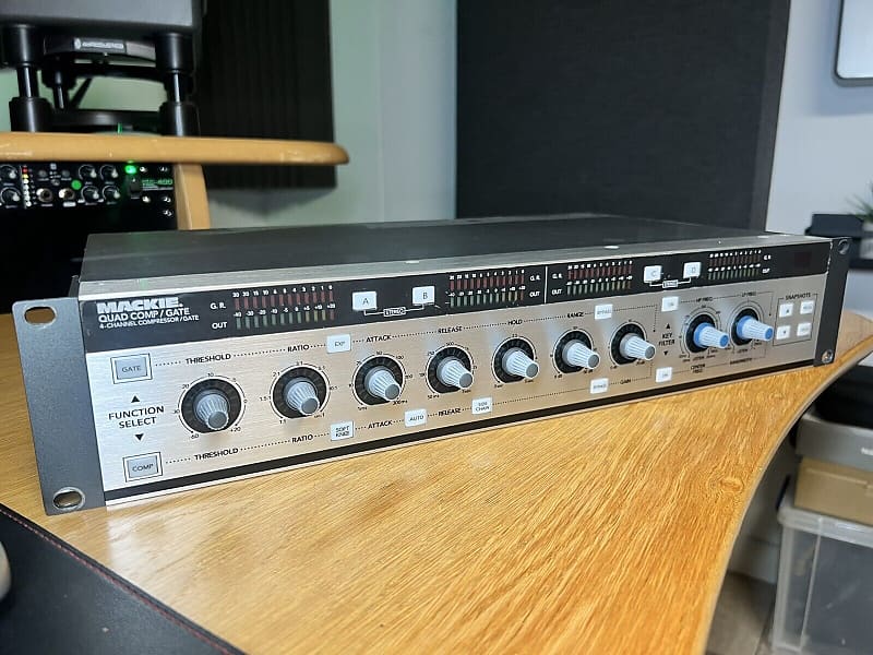 Mackie Quad Gate/Comp 4-Channel Compressor / Gate | Reverb