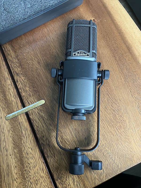 Superlux R102 Classical Broadcast Ribbon Microphone 2010s - | Reverb