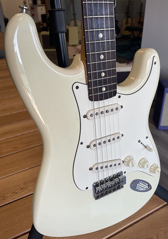 Fender Stratocaster White | Reverb