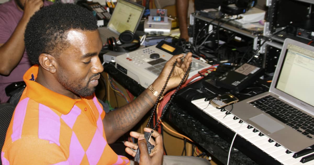 How to Mix Rap Vocals: Basic Techniques and Effects | Reverb News