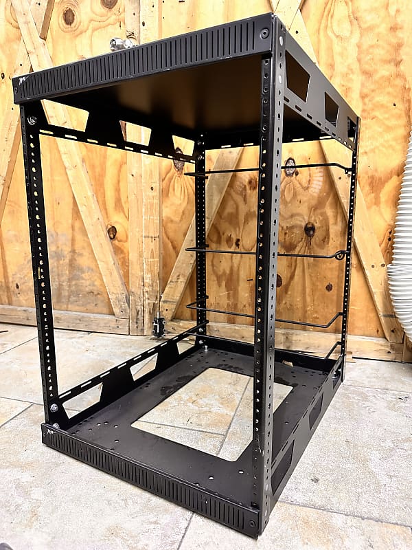 Middle Atlantic 14 RU Slim 5 Series 19-1/8" Wide Rack, 26" | Reverb