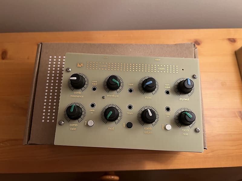 Lorre Mill Comb Room 2024 | Reverb