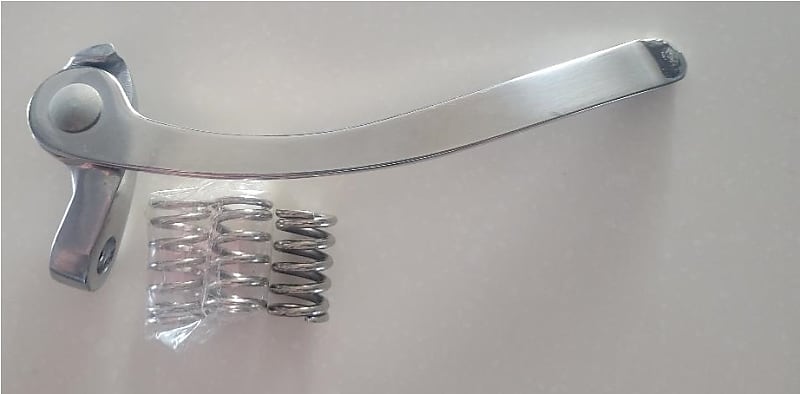 Bigsby 06-1702-000 Gretsch/Bigsby Chrome Standard 8" Guitar | Reverb