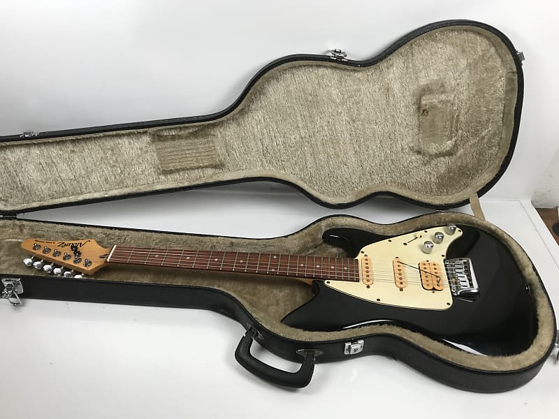 Alvarez Classic Custom Electric Guitar w/ Hard | Reverb Deutschland