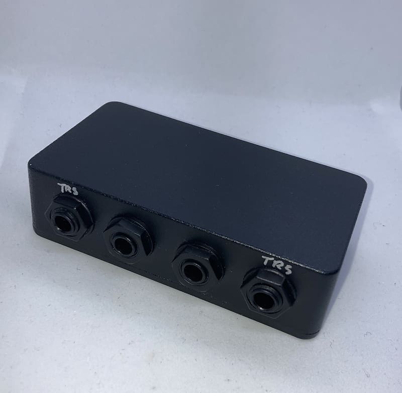 American Loopers 4 Way Pedalboard Junction Box Patch Bay 2 | Reverb