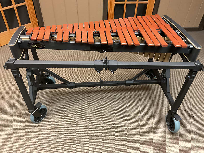 Adams Xylophone with field rack | Reverb