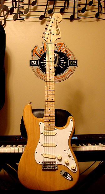 Fender 70 RI Stratocaster 2001 Natural | Reverb