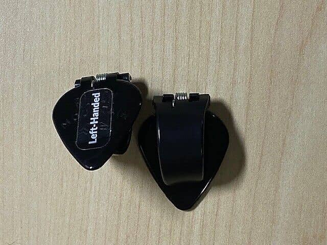 Black Mountain Spring Loaded Thumb Pick, Medium Gauge Pack of | Reverb