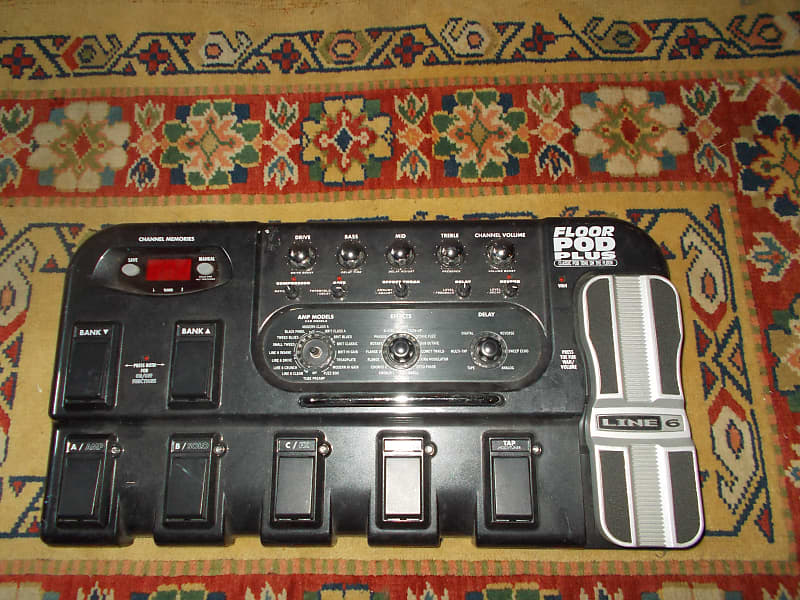 Line 6 Floor Pod Plus 2000s black | Reverb