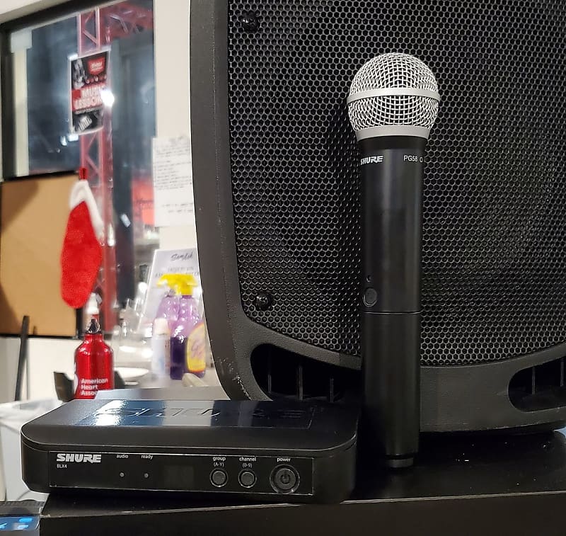 Shure BLX4 H9/PG58 Handheld Wireless Microphone (Orlando, FL | Reverb