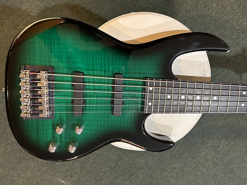 Carvin Bass LB76 - Greenburst Flame Maple | Reverb