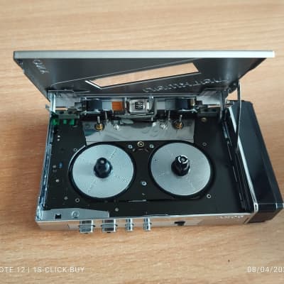 Sony WM 101 1985 -Sony Walkman Cassette player WM 101 silver | Reverb