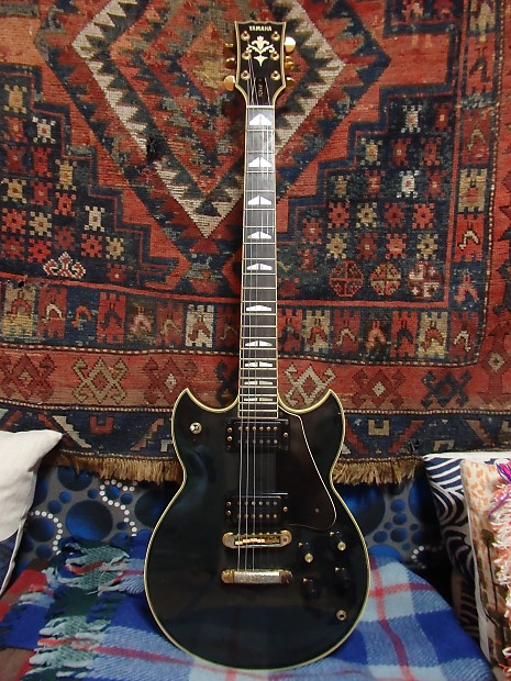 1981 Vintage Yamaha SG-1000 Black w/Hard Case Electric | Reverb Canada