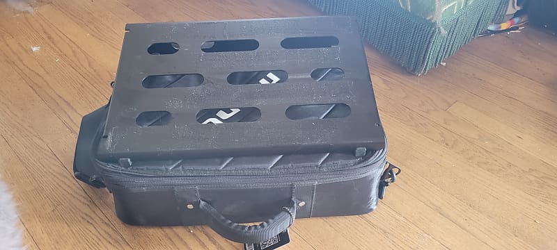 MONO Pedalboard Small Black + Club Accessory Case 2.0 Black | Reverb