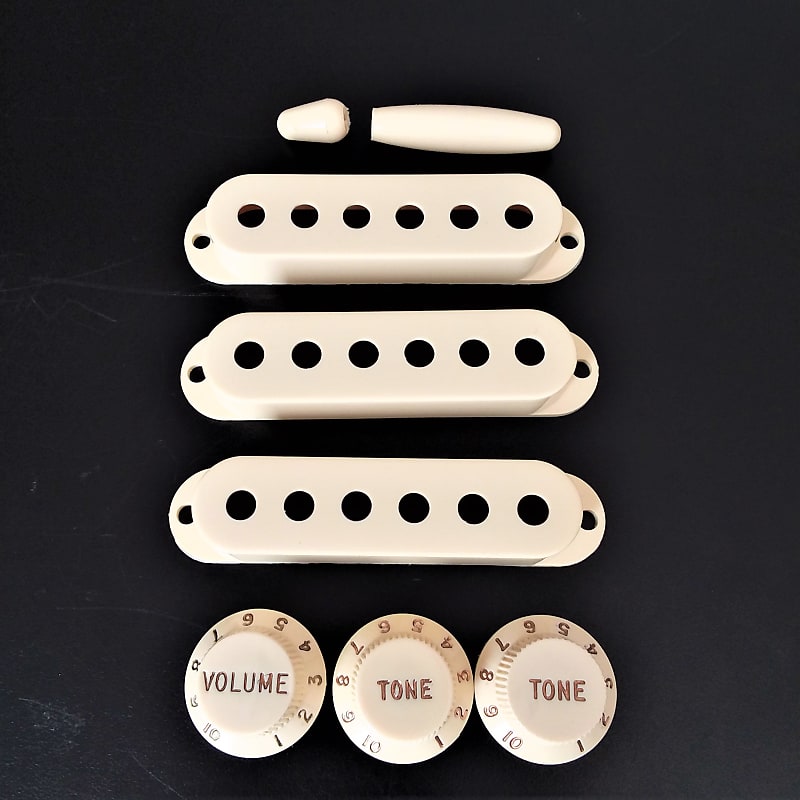 Fender Aged White Accessory Kit for Stratocaster Pickup | Reverb