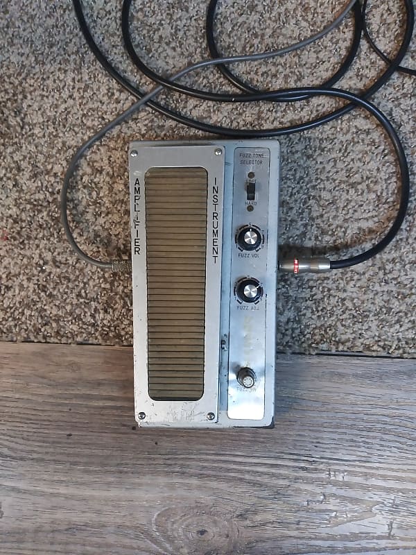 Vintage Super-fuzz Shin-Ei Companion WF-24 transistor fuzz | Reverb