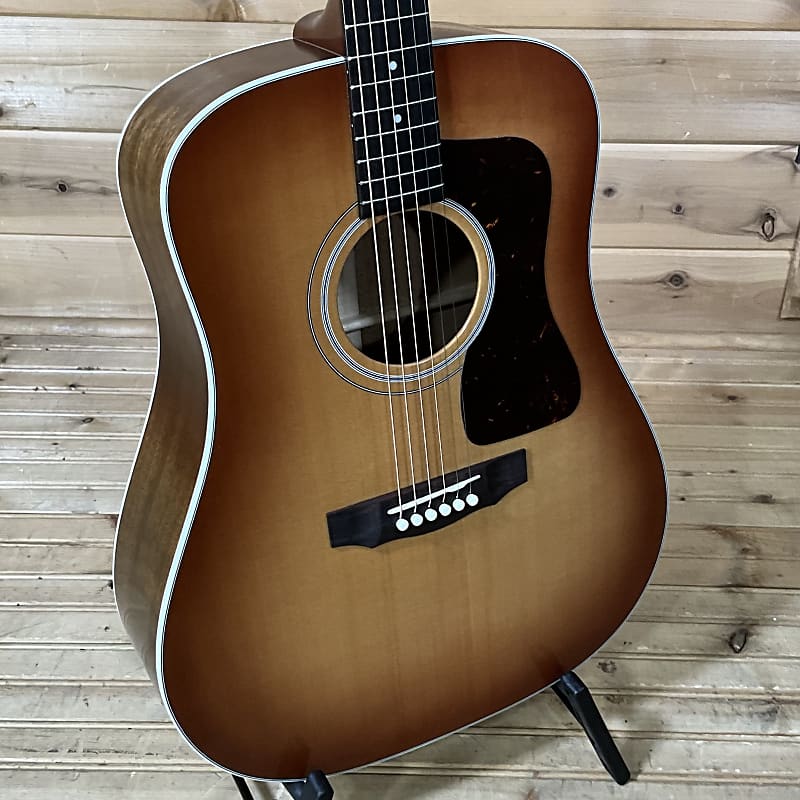 Guild D-40 Acoustic Guitar - Pacific Sunset Burst | Reverb
