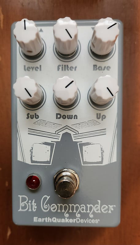 EarthQuaker Devices Bit Commander Analog Octave Synth V2 2017 | Reverb