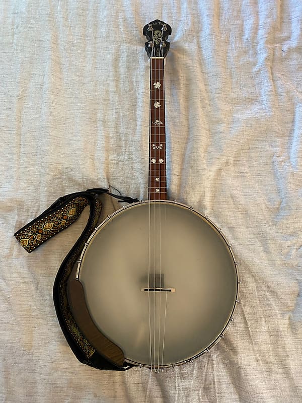 Gold Tone IT-17 Irish Tenor Banjo with 17 Frets & Hard Case | Reverb