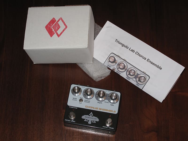 Triungulo Lab Chorus Ensemble CE-1 Clone - Frusciante | Reverb
