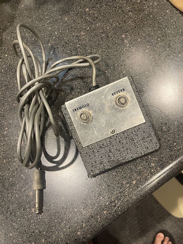 Silvertone Twin Twelve 1484 1485 Footswitch 2 Button 1960’s | Reverb