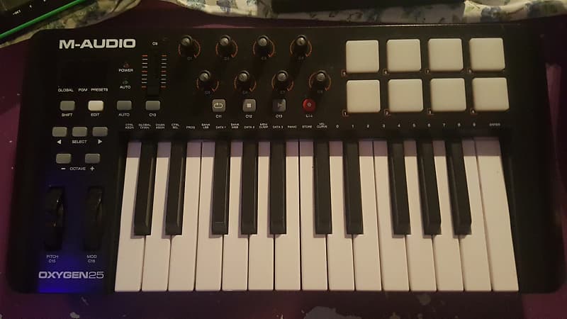 M-Audio Oxygen 25 MKV USB MIDI 25-Key Keyboard Controller | Reverb UK
