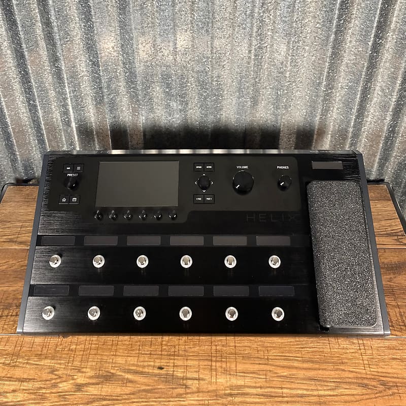 Line 6 Helix Floor Multi Effect Guitar & Bass Pedal Used | Reverb