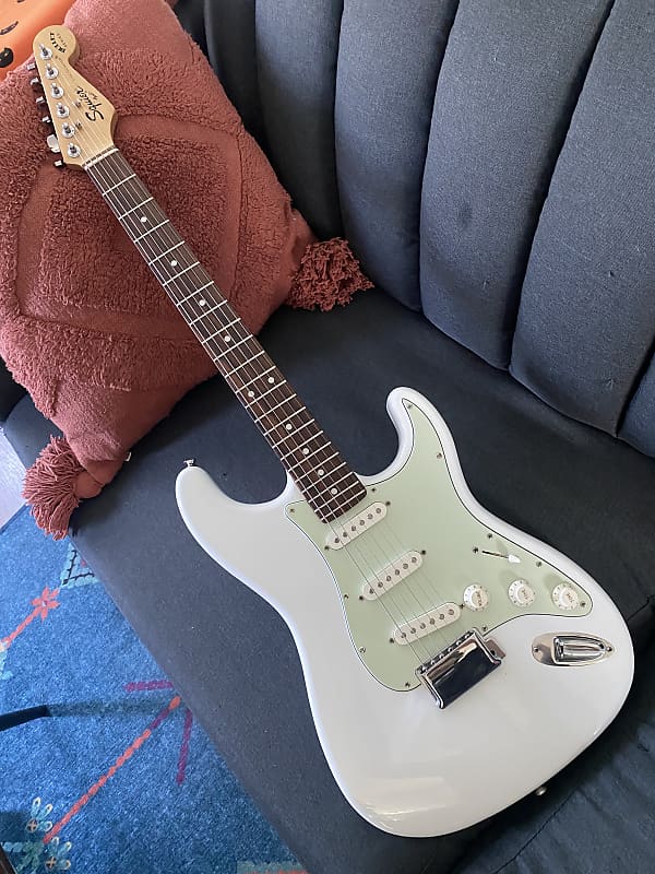 Squier Bullet series Stratocaster by fender 1995 White | Reverb