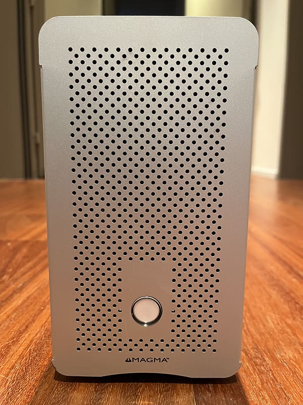 Magma ExpressBox 3T (PCI-e to thunderbolt 2) | Reverb